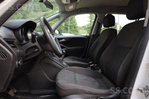 White Opel Zafira 2014 in Riga, with an engine capacity of 2.00 L and mileage of 0 thousand km for 2995 €, photo 8 on AUTOMOTO.COM.LV