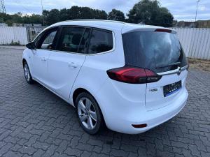White Opel Zafira 2014 in Marijampole, with an engine capacity of 1.60 L and mileage of 266 thousand km for 3750 €, photo 8 on AUTOMOTO.COM.LV