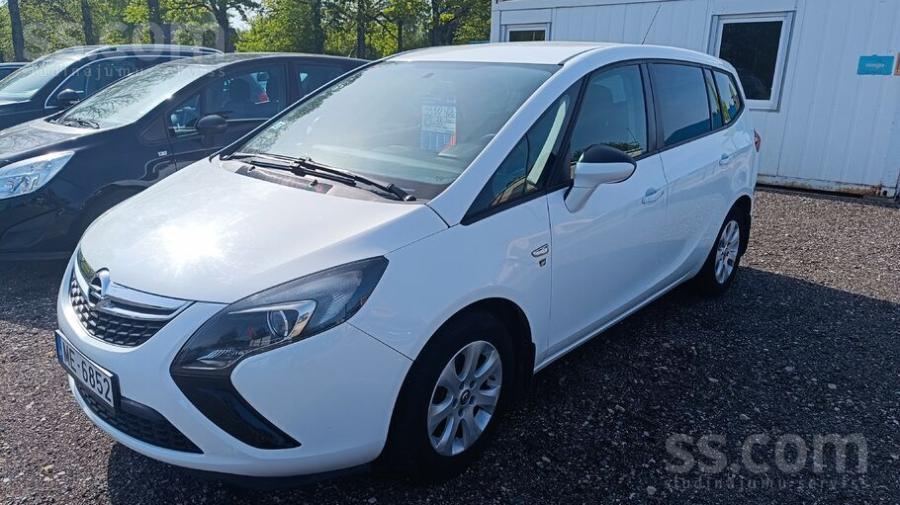 Balts Opel Zafira 2015 Cēsis, ar dzinēja tilpumu 2.00 L un nobraukumu 227 tūkst. km par 5550 €, foto 4 vietnē AUTOMOTO.COM.LV