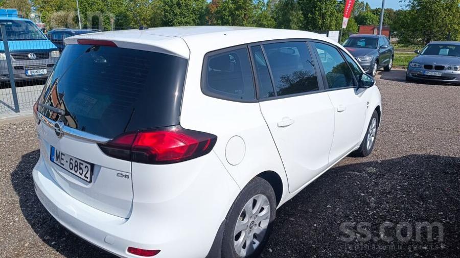Balts Opel Zafira 2015 Cēsis, ar dzinēja tilpumu 2.00 L un nobraukumu 227 tūkst. km par 5550 €, foto 8 vietnē AUTOMOTO.COM.LV