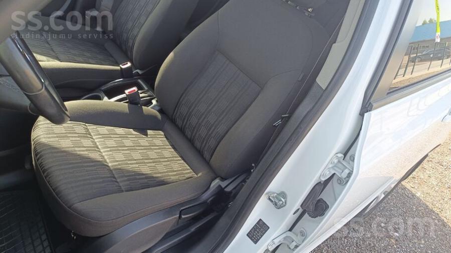 Balts Opel Zafira 2015 Cēsis, ar dzinēja tilpumu 2.00 L un nobraukumu 227 tūkst. km par 5550 €, foto 9 vietnē AUTOMOTO.COM.LV