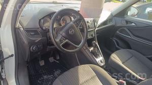 Balts Opel Zafira 2015 Cēsis, ar dzinēja tilpumu 2.00 L un nobraukumu 227 tūkst. km par 5550 €, foto 10 vietnē AUTOMOTO.COM.LV