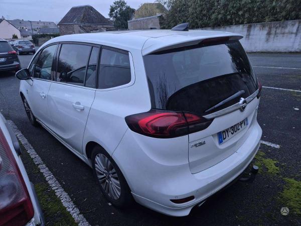 Balts Opel Zafira 2016 Tauragė, ar dzinēja tilpumu 2.00 L un nobraukumu 154 tūkst. km par 5100 €, foto 5 vietnē AUTOMOTO.COM.LV