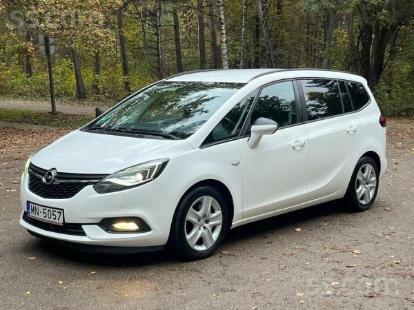Balts Opel Zafira 2016 Rīga, ar dzinēja tilpumu 2.00 L un nobraukumu 0 tūkst. km par 6999 €, foto 1 vietnē AUTOMOTO.COM.LV