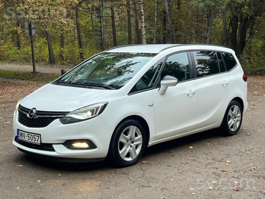 Balts Opel Zafira 2016 Rīga, ar dzinēja tilpumu 2.00 L un nobraukumu 0 tūkst. km par 6999 €, foto 1 vietnē AUTOMOTO.COM.LV