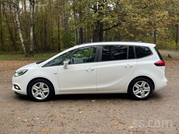 Balts Opel Zafira 2016 Rīga, ar dzinēja tilpumu 2.00 L un nobraukumu 0 tūkst. km par 6999 €, foto 3 vietnē AUTOMOTO.COM.LV