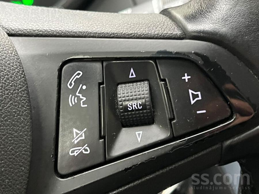 Balts Opel Zafira 2016 Rīga, ar dzinēja tilpumu 2.00 L un nobraukumu 0 tūkst. km par 6999 €, foto 13 vietnē AUTOMOTO.COM.LV