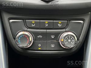Balts Opel Zafira 2016 Rīga, ar dzinēja tilpumu 2.00 L un nobraukumu 0 tūkst. km par 6999 €, foto 21 vietnē AUTOMOTO.COM.LV