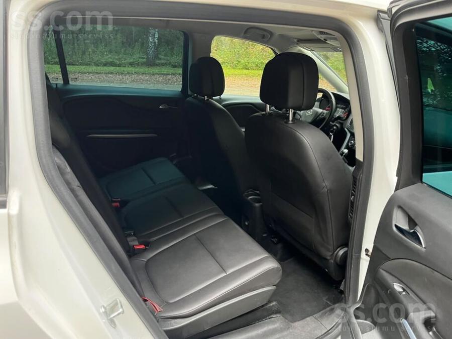 Balts Opel Zafira 2016 Rīga, ar dzinēja tilpumu 2.00 L un nobraukumu 0 tūkst. km par 6999 €, foto 26 vietnē AUTOMOTO.COM.LV