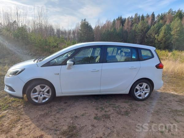Balts Opel Zafira 2017 Rīga, ar dzinēja tilpumu 1.60 L un nobraukumu 198 tūkst. km par 6000 €, foto 3 vietnē AUTOMOTO.COM.LV
