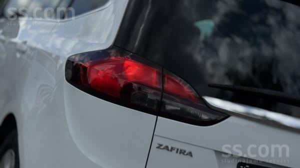 Balts Opel Zafira 2017 Jelgava, ar dzinēja tilpumu 1.60 L un nobraukumu 230 tūkst. km par 7990 €, foto 6 vietnē AUTOMOTO.COM.LV