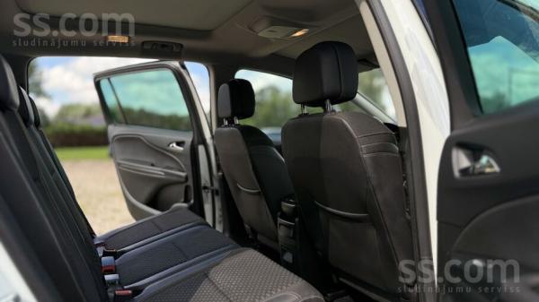 Balts Opel Zafira 2017 Jelgava, ar dzinēja tilpumu 1.60 L un nobraukumu 230 tūkst. km par 7990 €, foto 9 vietnē AUTOMOTO.COM.LV