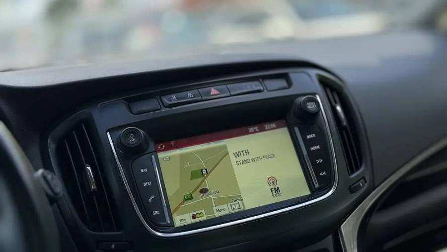 Balts Opel Zafira 2017 Jelgava, ar dzinēja tilpumu 1.60 L un nobraukumu 230 tūkst. km par 7990 €, foto 19 vietnē AUTOMOTO.COM.LV