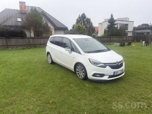 Balts Opel Zafira 2017 Rīga, ar dzinēja tilpumu 2.00 L un nobraukumu 253 tūkst. km par 8350 €, foto 3 vietnē AUTOMOTO.COM.LV