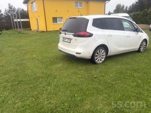 Balts Opel Zafira 2017 Rīga, ar dzinēja tilpumu 2.00 L un nobraukumu 253 tūkst. km par 8350 €, foto 4 vietnē AUTOMOTO.COM.LV