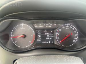 Balts Opel Zafira 2017 Rīga, ar dzinēja tilpumu 2.00 L un nobraukumu 253 tūkst. km par 8350 €, foto 6 vietnē AUTOMOTO.COM.LV