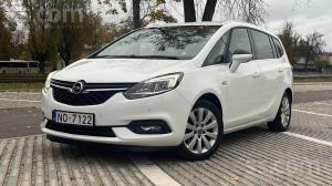 White Opel Zafira 2017 in Cesis, with an engine capacity of 1.60 L and mileage of 208 thousand km for 7350 €, photo  on AUTOMOTO.COM.LV