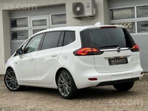 Balts Opel Zafira 2017 Tukums, ar dzinēja tilpumu 2.00 L un nobraukumu 171 tūkst. km par 10490 €, foto 4 vietnē AUTOMOTO.COM.LV