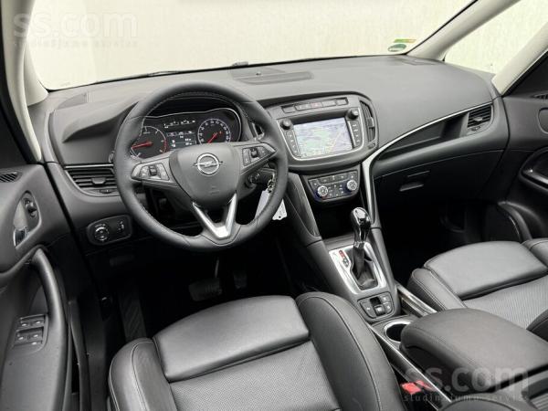 Opel Zafira 2017 Tukums vietnē Balts Opel Zafira 2017 Tukums, ar dzinēja tilpumu 2.00 L un nobraukumu 171 tūkst. km par 10490 €, foto 7 vietnē AUTOMOTO.COM.LV