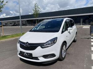 White Opel Zafira 2018 in Kaunas, with an engine capacity of 1.60 L and mileage of 2 thousand km for 8250 €, photo 5 on AUTOMOTO.COM.LV