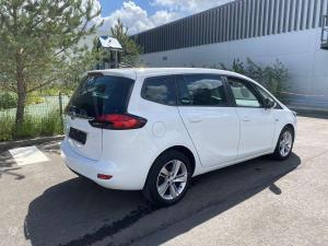 White Opel Zafira 2018 in Kaunas, with an engine capacity of 1.60 L and mileage of 2 thousand km for 8250 €, photo 8 on AUTOMOTO.COM.LV
