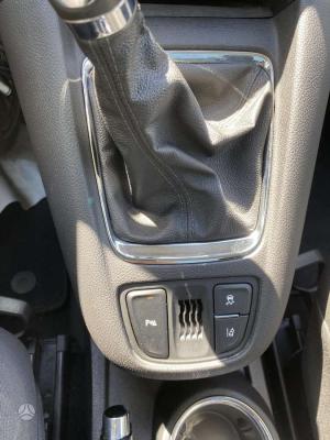 White Opel Zafira 2018 in Kaunas, with an engine capacity of 1.60 L and mileage of 2 thousand km for 8250 €, photo 17 on AUTOMOTO.COM.LV