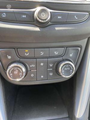 White Opel Zafira 2018 in Kaunas, with an engine capacity of 1.60 L and mileage of 2 thousand km for 8250 €, photo 18 on AUTOMOTO.COM.LV