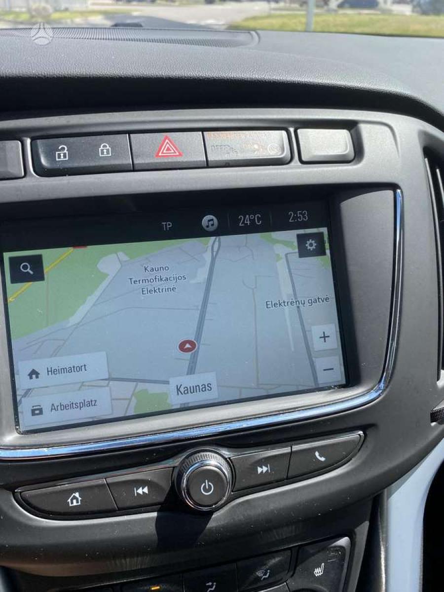 White Opel Zafira 2018 in Kaunas, with an engine capacity of 1.60 L and mileage of 2 thousand km for 8250 €, photo 23 on AUTOMOTO.COM.LV