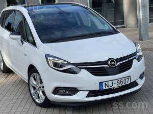 White Opel Zafira 2019 in Jurmala, with an engine capacity of 1.60 L and mileage of 0 thousand km for 10450 €, photo 4 on AUTOMOTO.COM.LV
