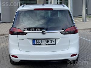 White Opel Zafira 2019 in Jurmala, with an engine capacity of 1.60 L and mileage of 0 thousand km for 10450 €, photo 7 on AUTOMOTO.COM.LV