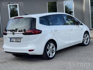 White Opel Zafira 2019 in Jurmala, with an engine capacity of 1.60 L and mileage of 0 thousand km for 10450 €, photo 17 on AUTOMOTO.COM.LV