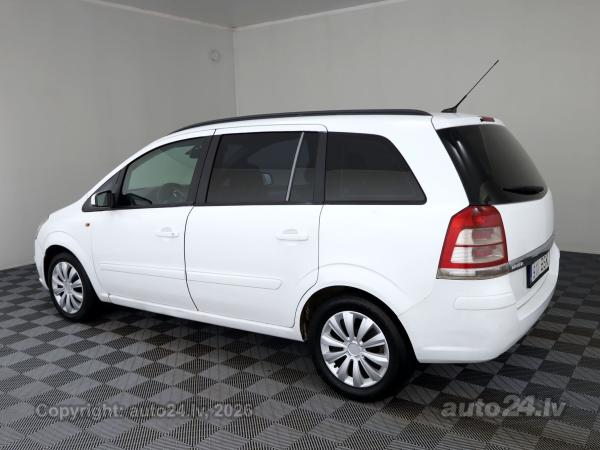 Balts Opel Zafira 2012 Tallina, ar dzinēja tilpumu 1.70 L un nobraukumu 259 tūkst. km par 1899 €, foto 5 vietnē AUTOMOTO.COM.LV