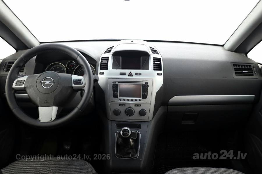 White Opel Zafira 2012 in Tallinn, with an engine capacity of 1.70 L and mileage of 259 thousand km for 1899 €, photo 6 on AUTOMOTO.COM.LV
