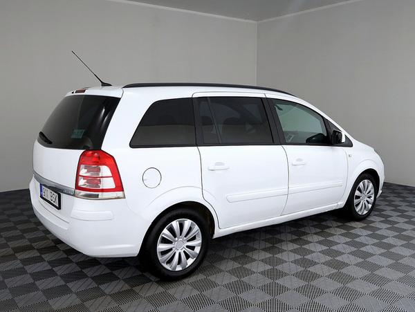 Opel Zafira 2012 Tallina vietnē Balts Opel Zafira 2012 Tallina, ar dzinēja tilpumu 1.70 L un nobraukumu 259 tūkst. km par 1899 €, foto 7 vietnē AUTOMOTO.COM.LV