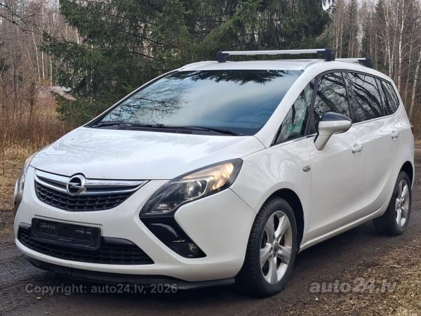 Balts Opel Zafira 2014 Tallina, ar dzinēja tilpumu 0.00 L un nobraukumu 181 tūkst. km par 3999 €, foto 1 vietnē AUTOMOTO.COM.LV