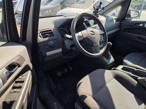 Yellow Opel Zafira 2009 in Marijampole, with an engine capacity of 1.60 L and mileage of 226 thousand km for 1899 €, photo 11 on AUTOMOTO.COM.LV