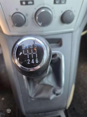 Yellow Opel Zafira 2009 in Marijampole, with an engine capacity of 1.60 L and mileage of 226 thousand km for 1899 €, photo 16 on AUTOMOTO.COM.LV