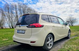 Dzeltens Opel Zafira 2013 Liepāja, ar dzinēja tilpumu 2.00 L un nobraukumu 268 tūkst. km par 3400 €, foto 7 vietnē AUTOMOTO.COM.LV