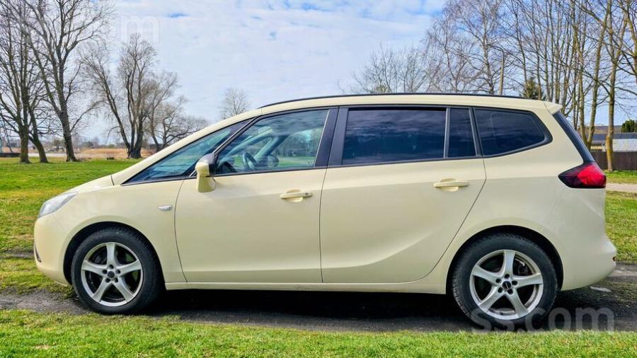 Dzeltens Opel Zafira 2013 Liepāja, ar dzinēja tilpumu 2.00 L un nobraukumu 268 tūkst. km par 3400 €, foto 8 vietnē AUTOMOTO.COM.LV