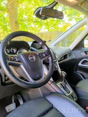 Dzeltens Opel Zafira 2013 Liepāja, ar dzinēja tilpumu 2.00 L un nobraukumu 268 tūkst. km par 3400 €, foto 11 vietnē AUTOMOTO.COM.LV