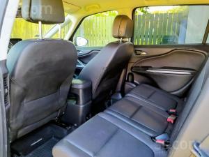 Dzeltens Opel Zafira 2013 Liepāja, ar dzinēja tilpumu 2.00 L un nobraukumu 268 tūkst. km par 3400 €, foto 12 vietnē AUTOMOTO.COM.LV