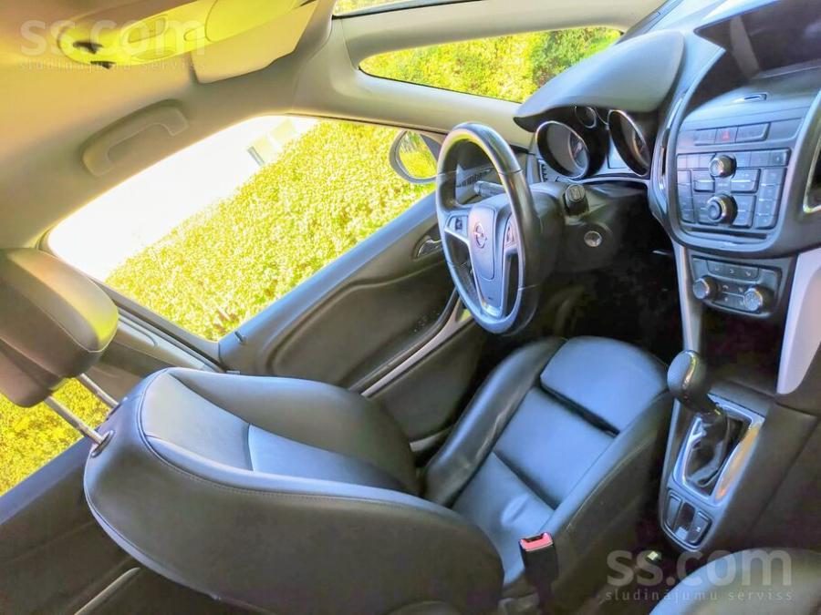 Dzeltens Opel Zafira 2013 Liepāja, ar dzinēja tilpumu 2.00 L un nobraukumu 268 tūkst. km par 3400 €, foto 15 vietnē AUTOMOTO.COM.LV