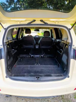 Dzeltens Opel Zafira 2013 Liepāja, ar dzinēja tilpumu 2.00 L un nobraukumu 268 tūkst. km par 3400 €, foto 16 vietnē AUTOMOTO.COM.LV