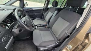 Yellow Opel Zafira 2013 in Marijampole, with an engine capacity of 1.69 L and mileage of 248 thousand km for 2350 €, photo 13 on AUTOMOTO.COM.LV