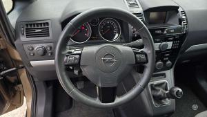 Yellow Opel Zafira 2013 in Marijampole, with an engine capacity of 1.69 L and mileage of 248 thousand km for 2350 €, photo 15 on AUTOMOTO.COM.LV