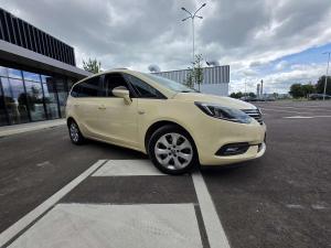 Yellow Opel Zafira 2019 in Kaunas, with an engine capacity of 2.00 L and mileage of 278 thousand km for 6555 €, photo 31 on AUTOMOTO.COM.LV