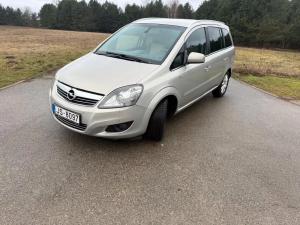 Yellow Opel Zafira 2011 in Riga, with an engine capacity of 1.70 L and mileage of 0 thousand km for 3200 €, photo 3 on AUTOMOTO.COM.LV