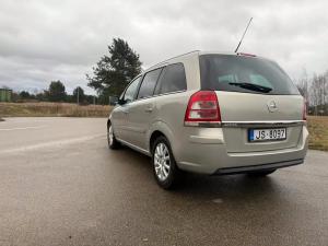 Yellow Opel Zafira 2011 in Riga, with an engine capacity of 1.70 L and mileage of 0 thousand km for 3200 €, photo 6 on AUTOMOTO.COM.LV