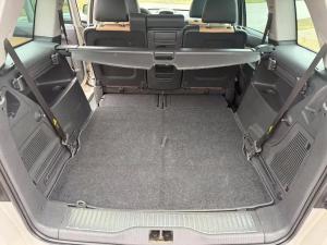 Yellow Opel Zafira 2011 in Riga, with an engine capacity of 1.70 L and mileage of 0 thousand km for 3200 €, photo 10 on AUTOMOTO.COM.LV