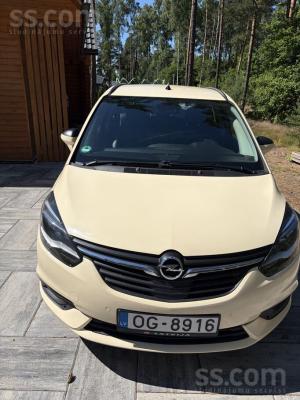 Yellow Opel Zafira 2019 in Riga, with an engine capacity of 2.00 L and mileage of 340 thousand km for 5990 €, photo  on AUTOMOTO.COM.LV